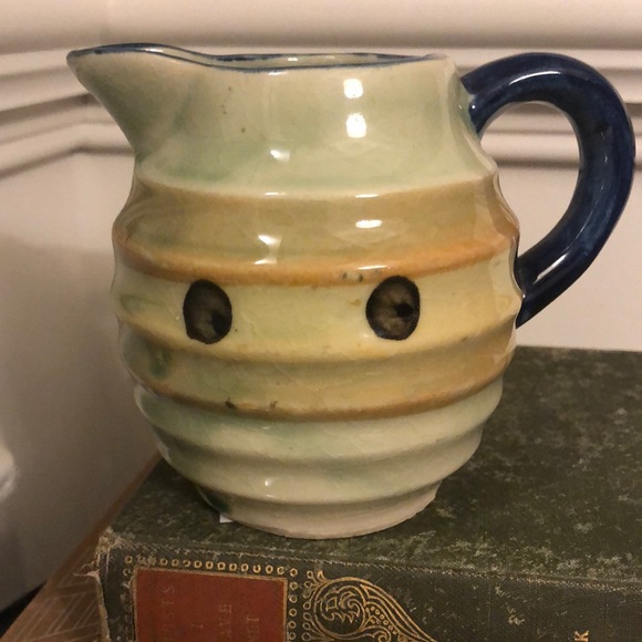 Dining | Vintage Beehive Ceramic Pitcher Made In Japan | Poshmark